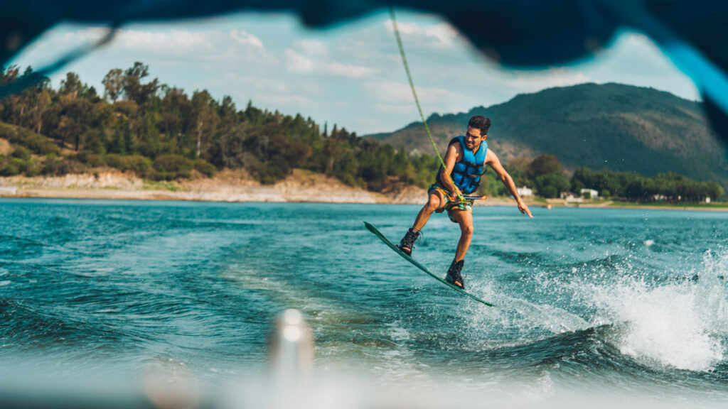 Wakeboard: Guida Completa, Attrezzatura e Dove Praticarlo | HiNelson
